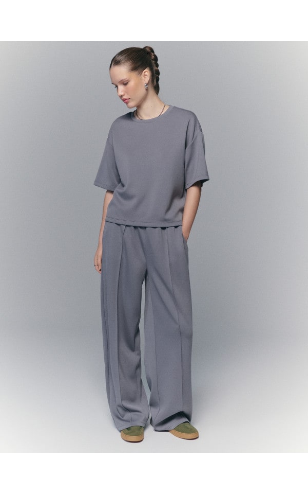 Krótka koszulka loose fit basic z modalem w składzie szara - HOUSE ...