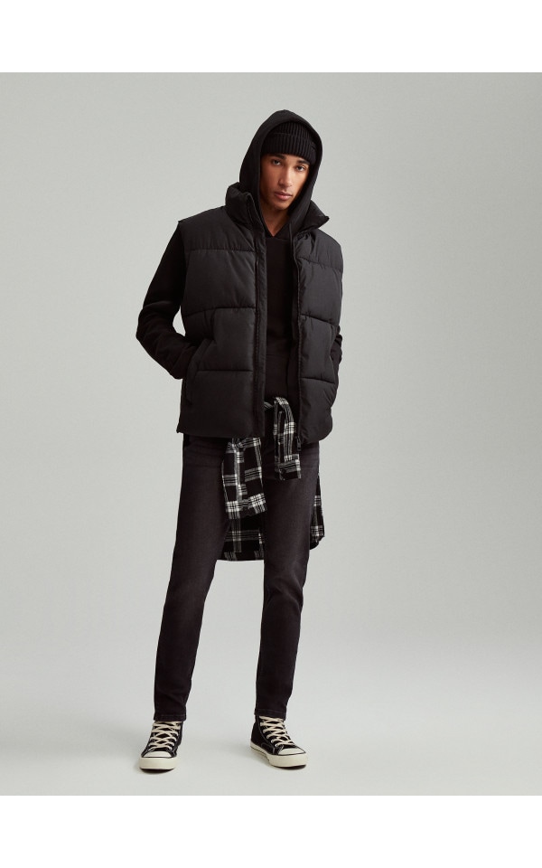 Czarne jeansy slim fit z przetarciami - HOUSE - 9079Z-99J